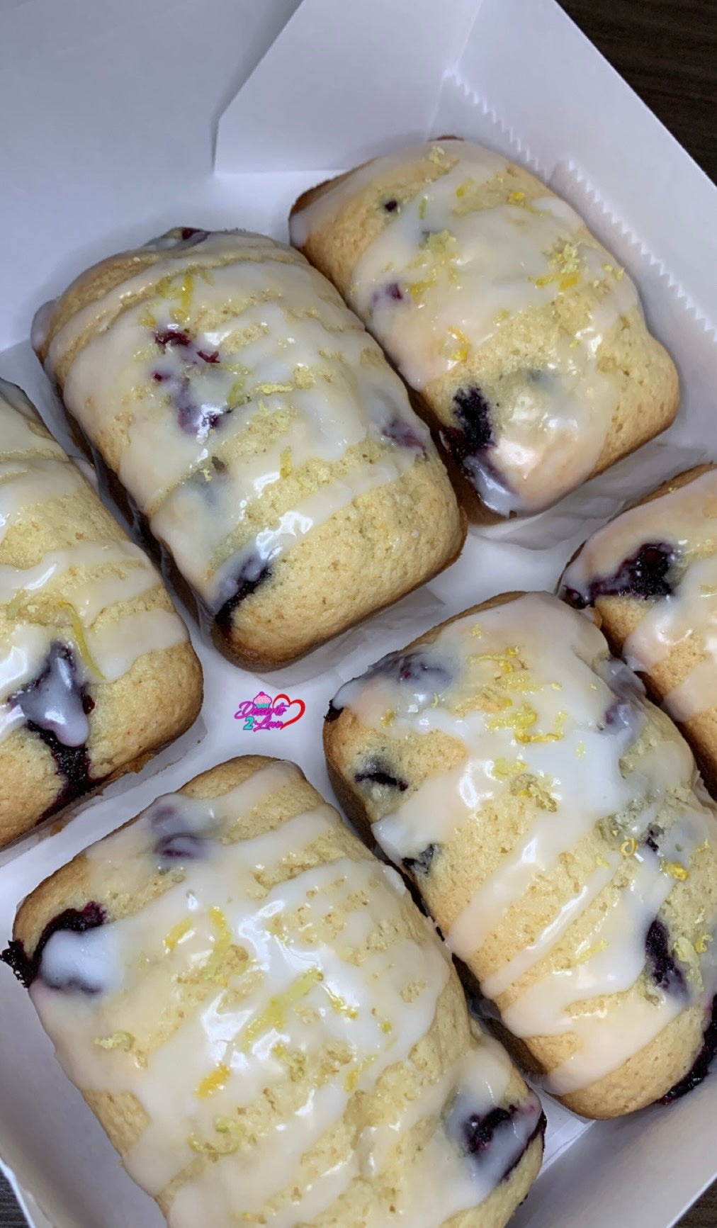 Mini Pound Cakes Party Tray – Desserts 2 Love